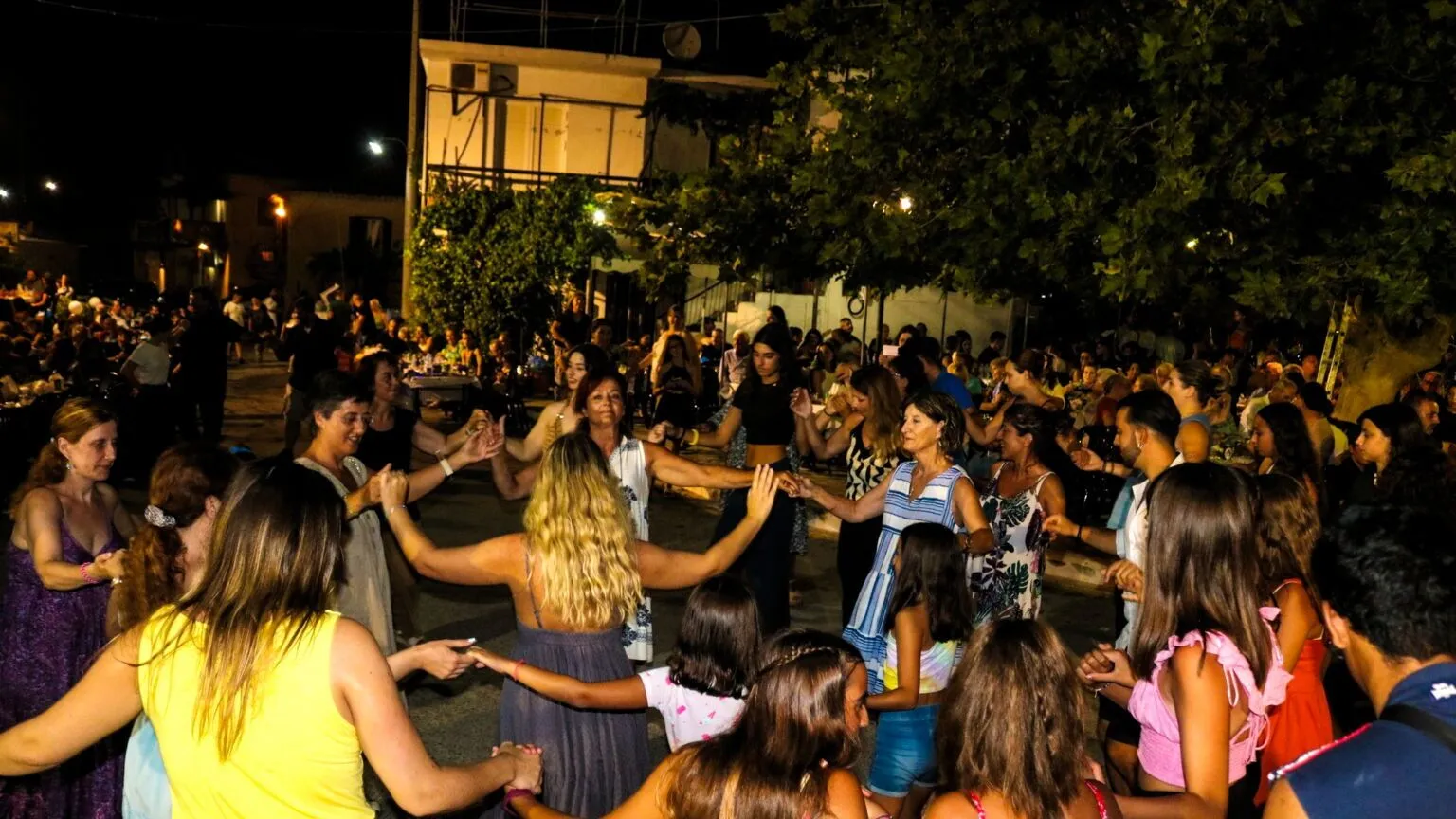Messinia’s Seasonal Festivals: Greek Culture, Traditions & Cuisine